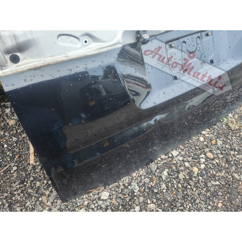 Honda Stepwagon (2003-2005) Tailgate with Glass and Spoiler - SPADA